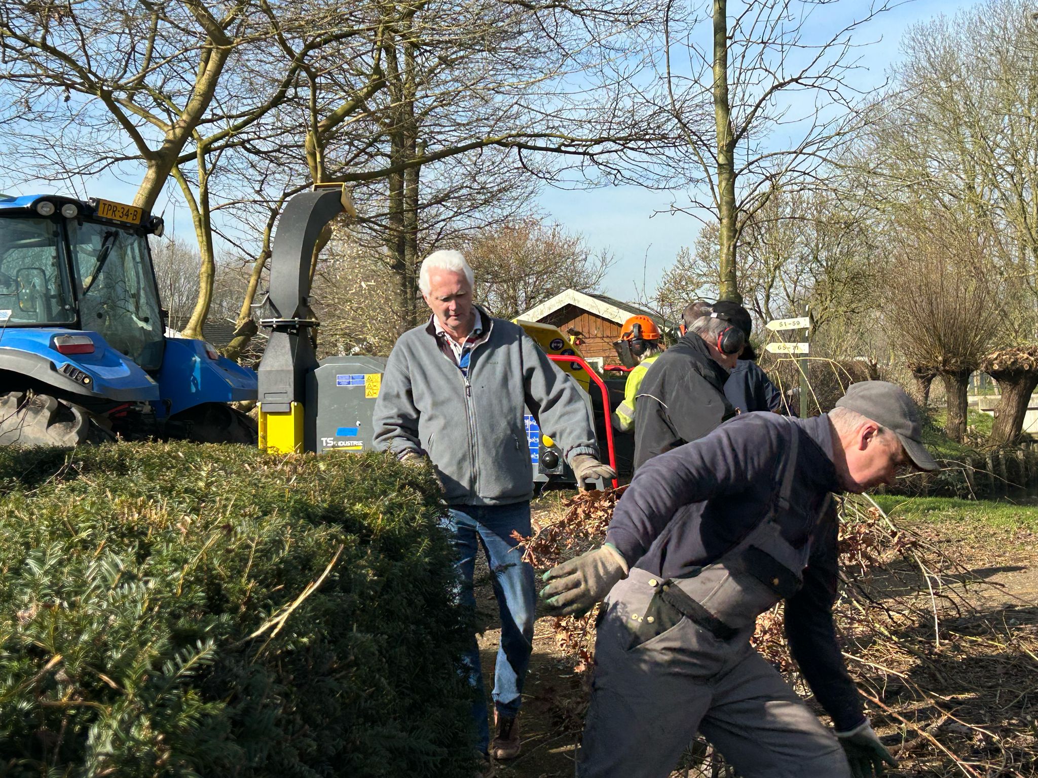 Snipperen snoeihout 2025 - volkstuindersvereniging Ridderspoor Alphen ...